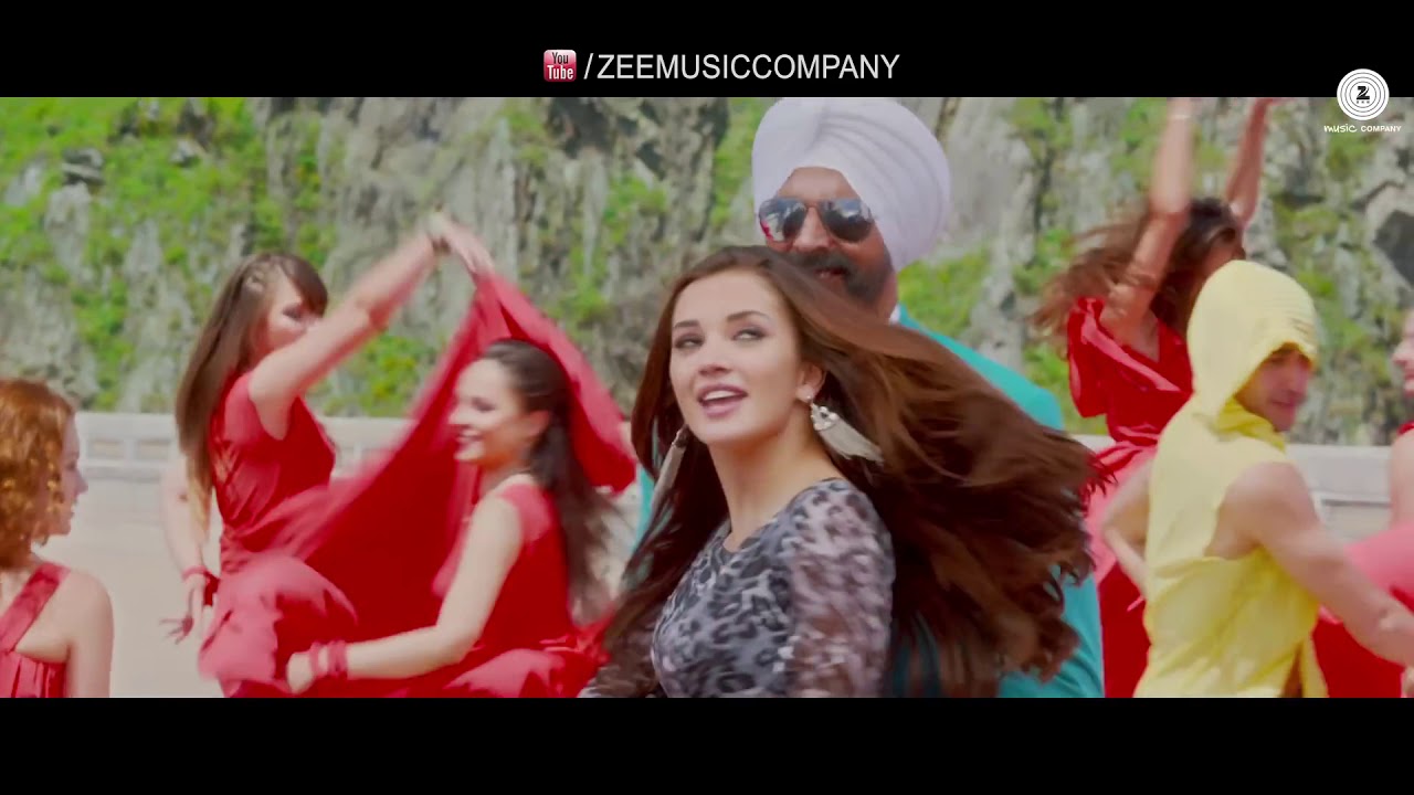Mahi Aaja Singh Is Bliing Akshay Kumar & Amy Jackson - YouTube