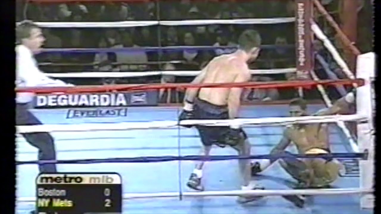 Marko Elgart knocking opponent down #boxing - YouTube