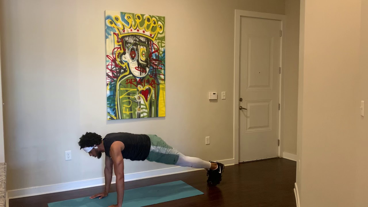 Push up to mountain climbers (4) - YouTube
