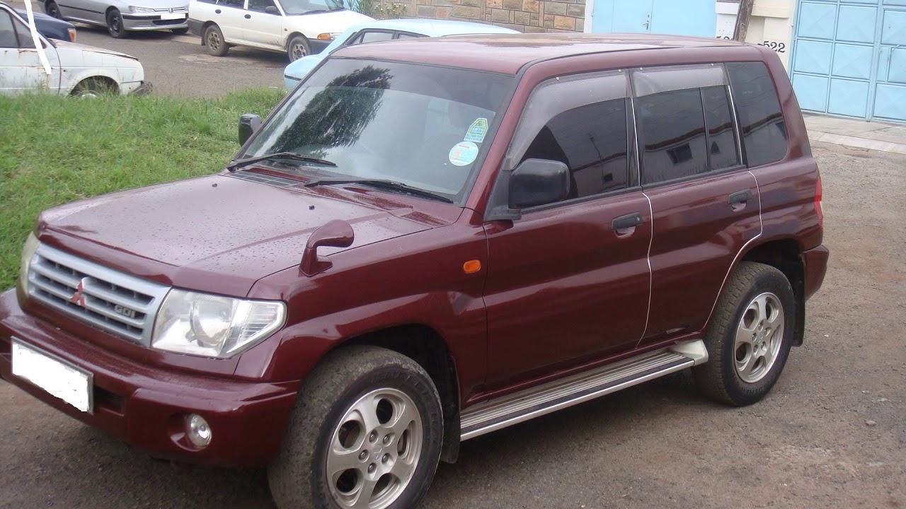 Mitsubishi Pajero Io - YouTube