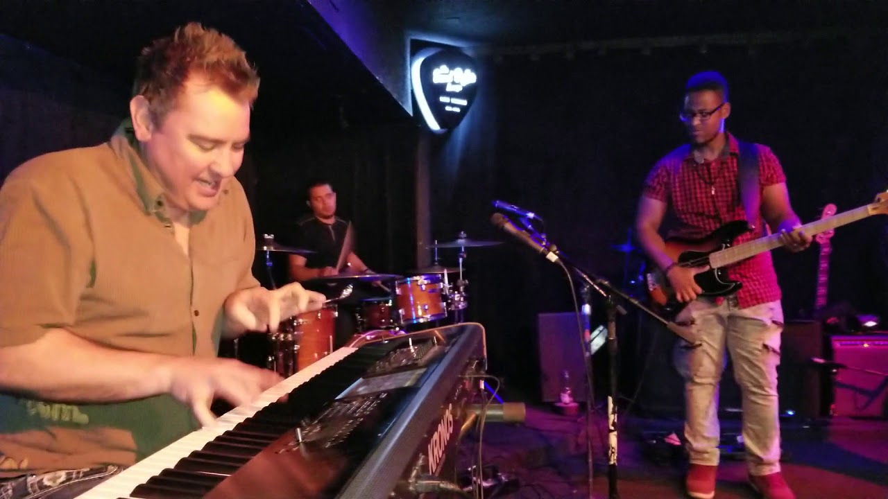 Funk Jam! Alex Bailey, Dan Walker, Peter Antunes - YouTube