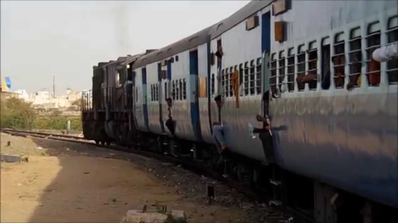 Saurashtra Mail Beautiful Departure From Rajkot Junction - YouTube