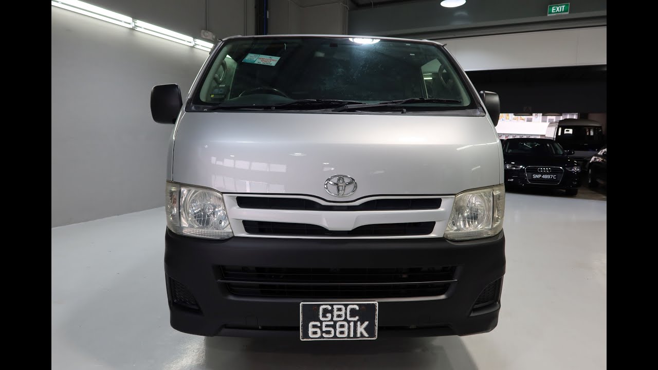 TOYOTA HIACE YOM 2013- SILVER - YouTube