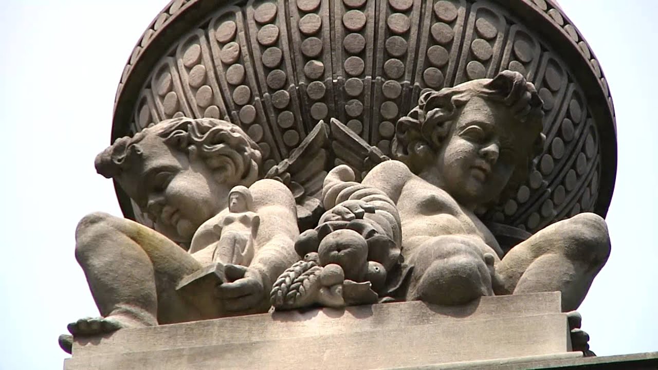 Wright Square Tomochichi Monument - YouTube