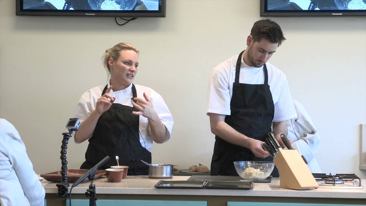 WW1 Parkin biscuits demonstration - YouTube