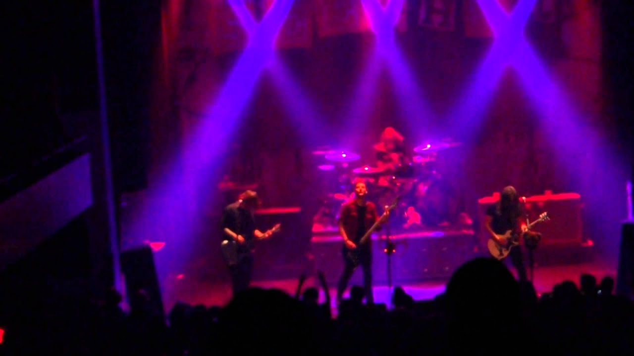Seether "Breakdown" Live in Montreal 2014 October 8th Club Soda - YouTube