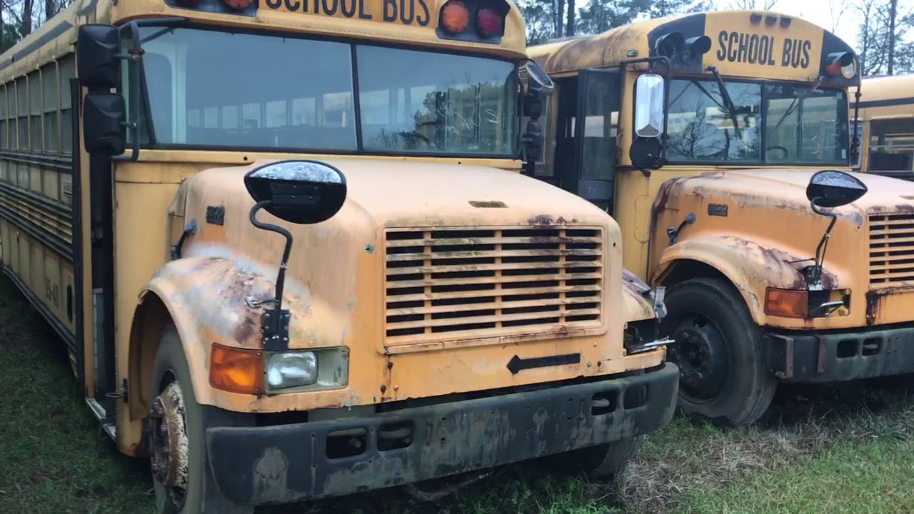 Dead bus line tour - YouTube