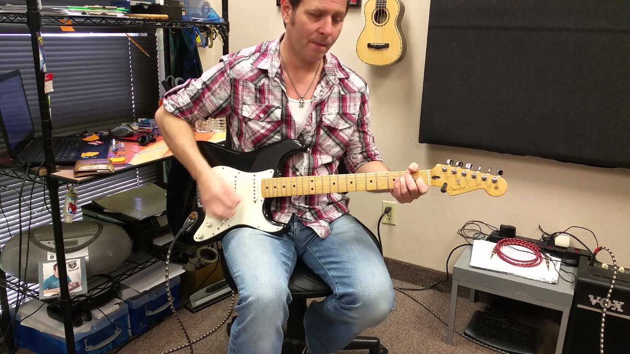 Peaceful Easy Feeling Strumming Demo - YouTube