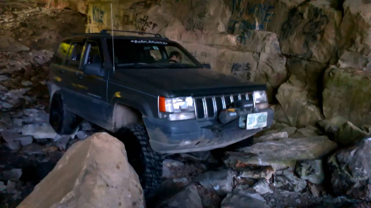 GRANITE STATE OFF-ROAD ROCK CRAWLING DORSET CAVES - YouTube