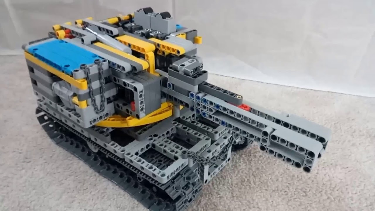 LEGO tank (working) - YouTube