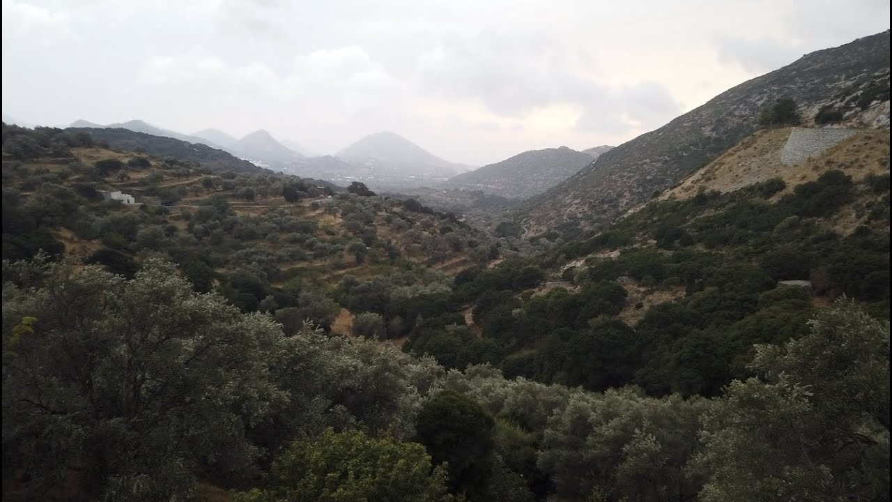Mountain Views of the Naxos Countryside at ELaiolithos Retreat ...