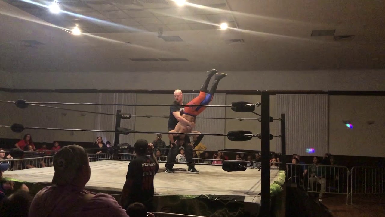 John Tella attacks Kenny Bengal, Tony Rush, and Gino Caruso - YouTube