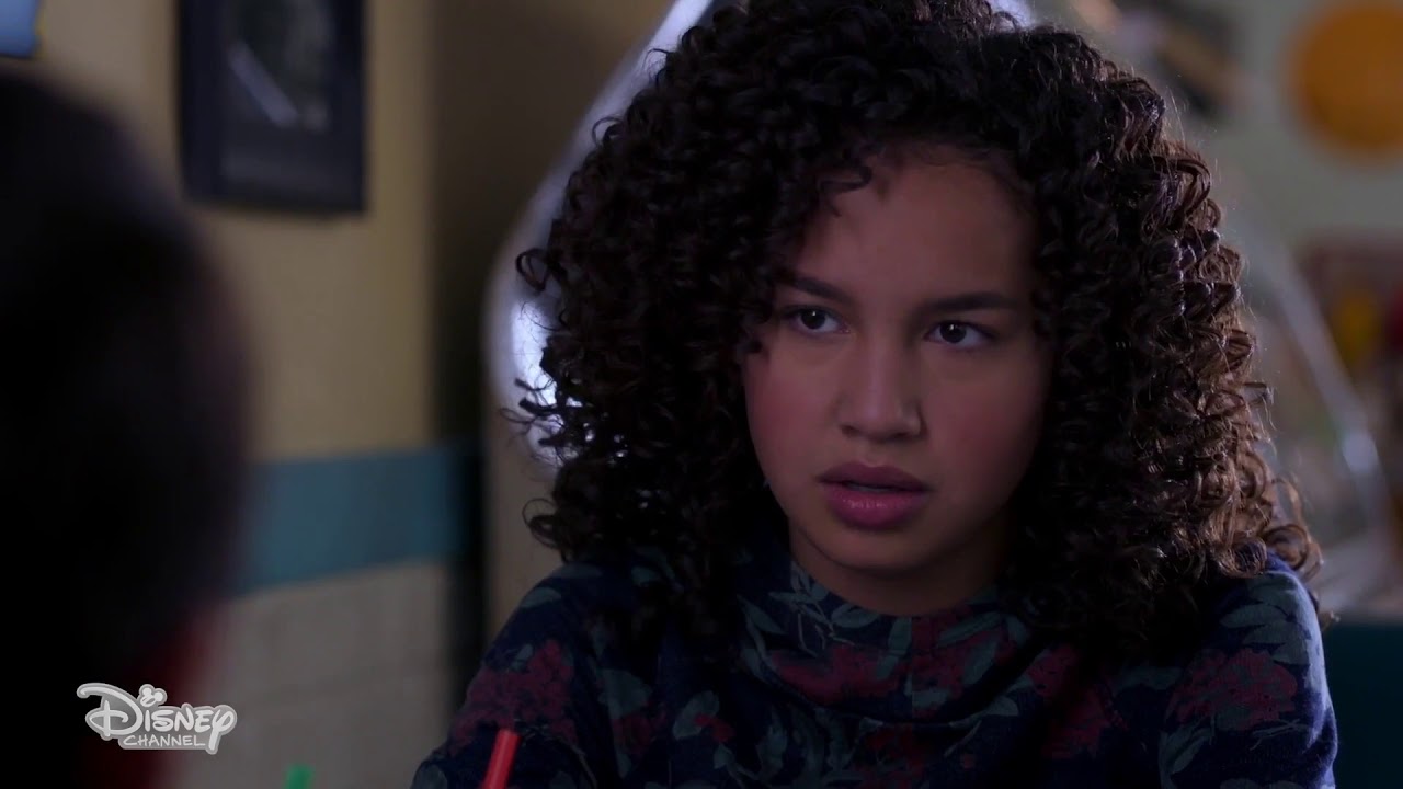(Disney Channel's "Andi Mack") Cyrus 'Coming Out' Scene - YouTube