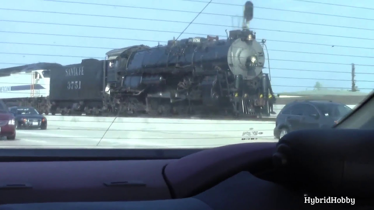Pacing ATSF 3751 Interstate 10 - YouTube