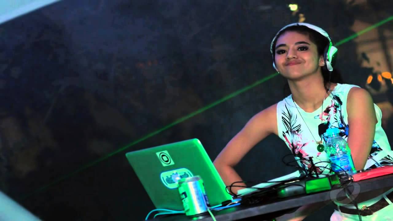 House Musik Dugem Diskotik Area - YouTube