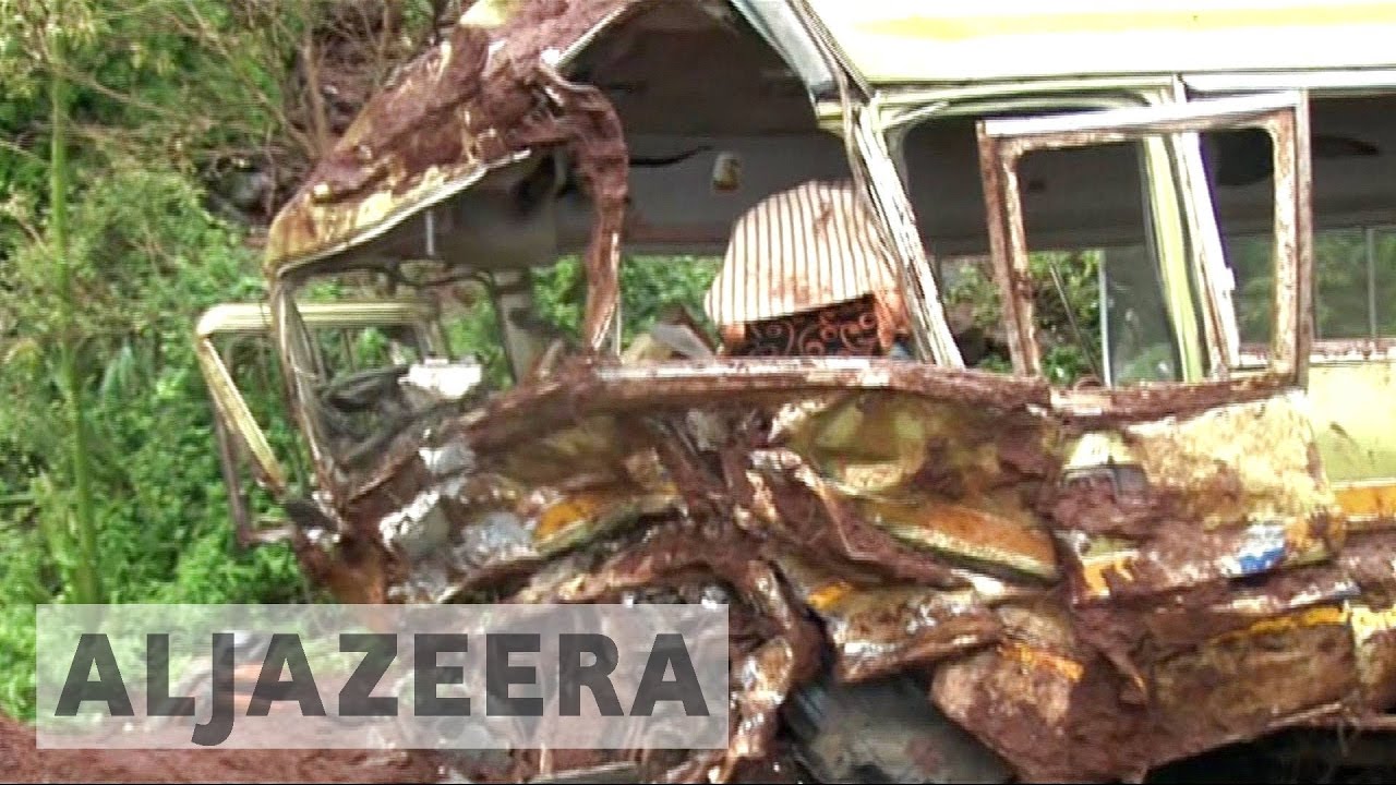 Tanzania school bus crash kills dozens - YouTube