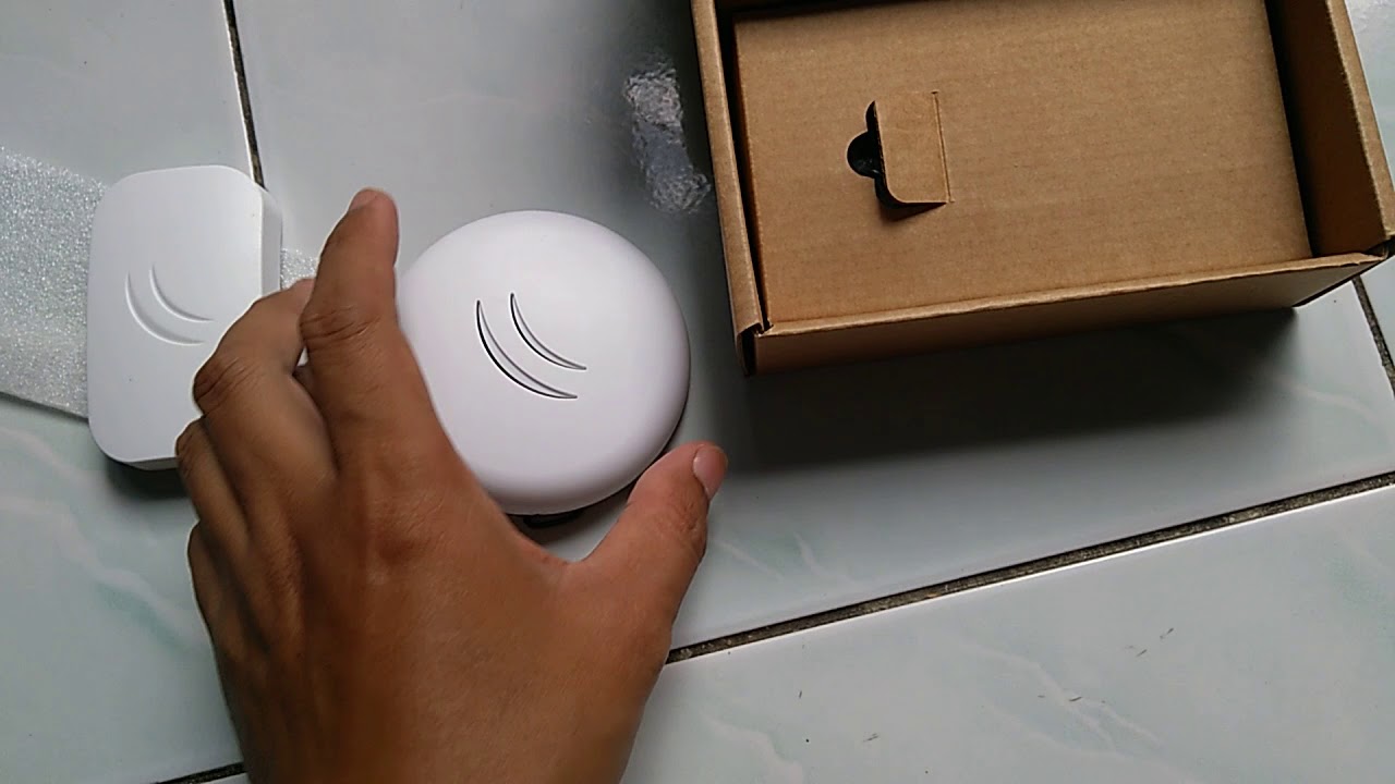 Unboxing MikroTik RBcAPL-2nD CAP-Lite - YouTube