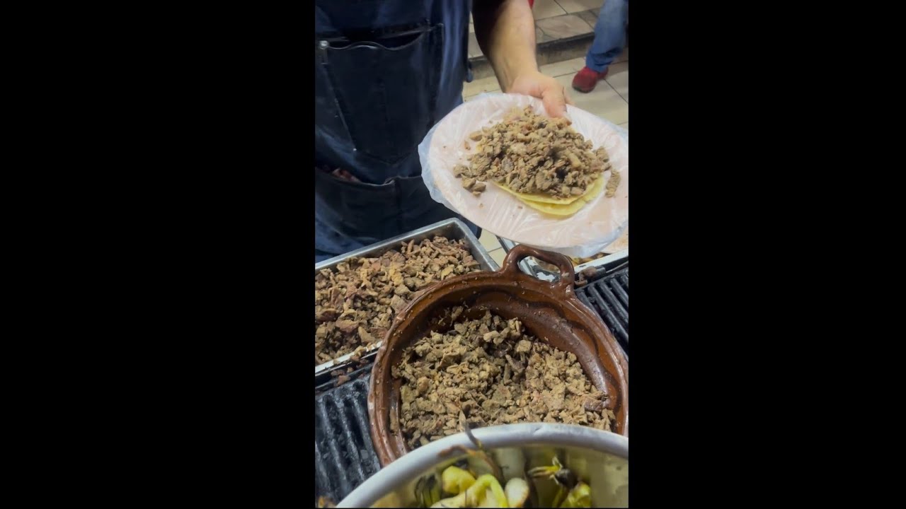 Carne asada, Tripa y un buen servicio - YouTube