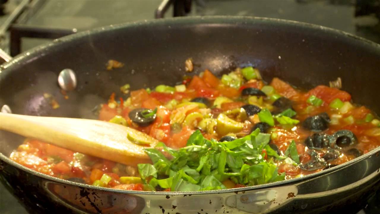 Gyermelyi tészta recept: Friss paradicsomos olajbogyós tészta ...