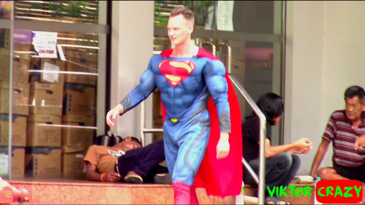 SUPERMAN HELPING HOMELESS IN MALAYSIA 2017 - YouTube