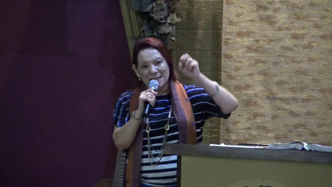 Pastora Sandra Valdivia - Servicio Familiar 8/24/18 - YouTube