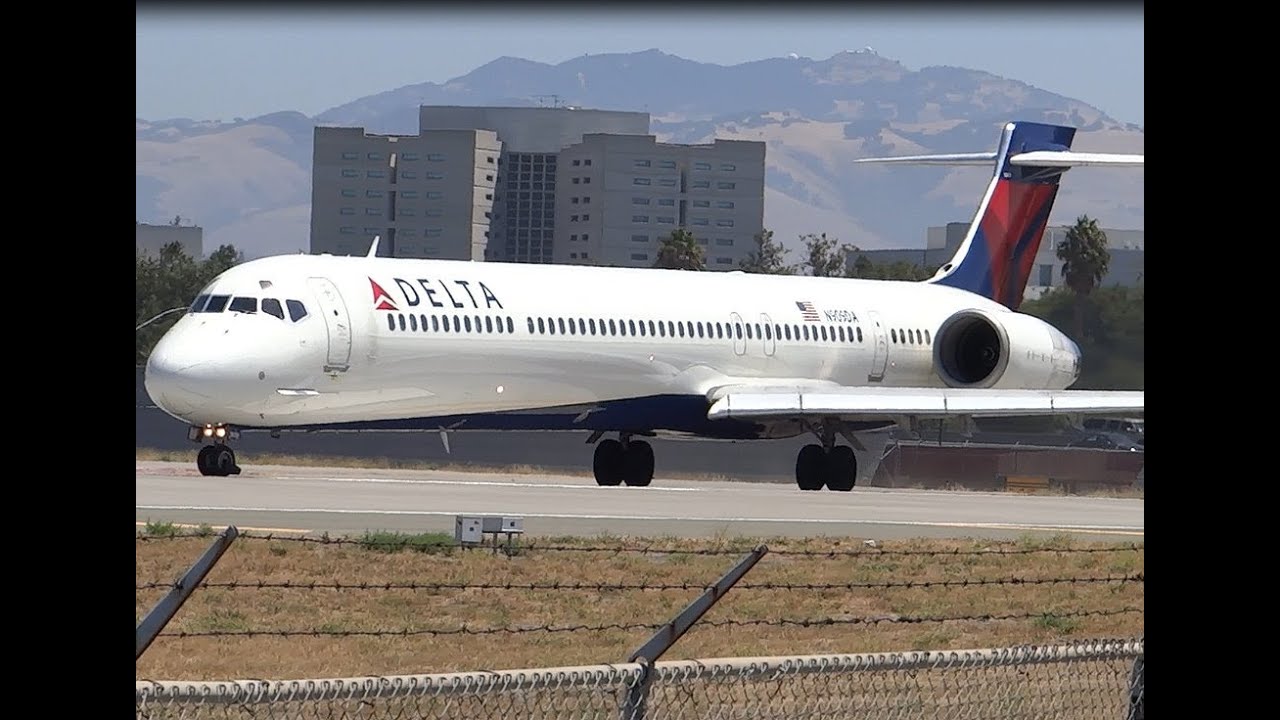 Delta Airlines MD-90 CLOSE UP Takeoff From San Jose International ...