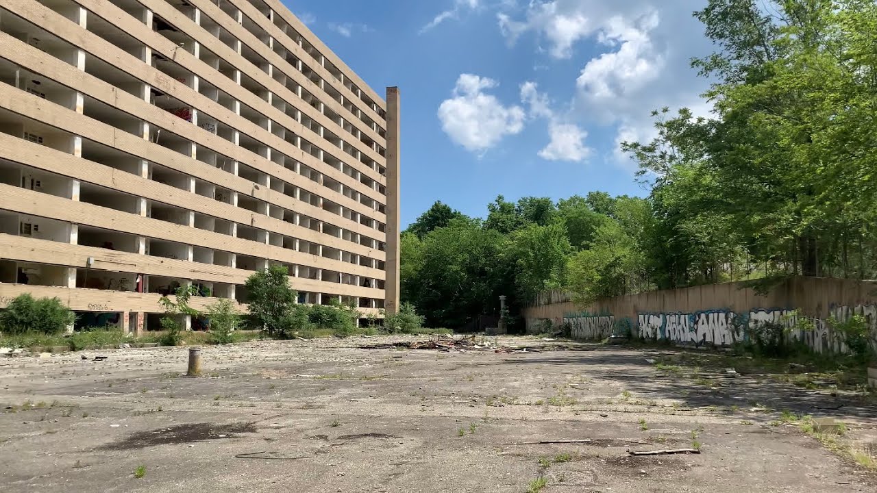 Huron place abandoned apartment building ( East Cleveland ) - YouTube