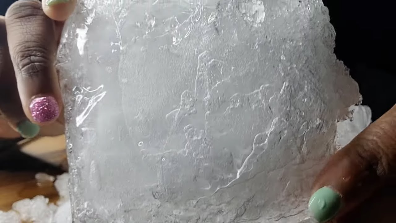 CRUNCHY IGLOO ICE FREEZER FROST POWDERY ICE STUFFED IN ICE PILLOW | REQ ...