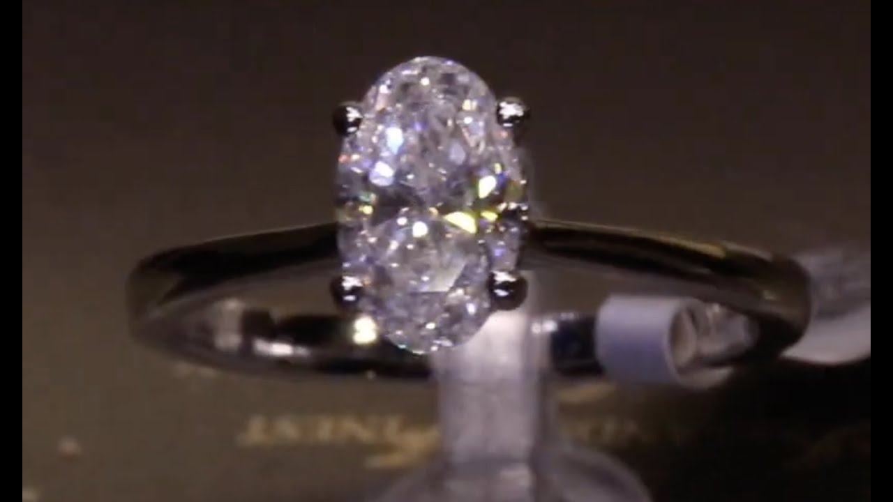 #78257 | T1.06ct/C1.01ct | Solitaire with Hidden Halo Under Head | Set in Platinum - YouTube