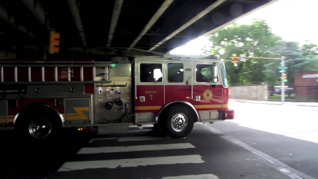PFD Engine 7 Responding - YouTube