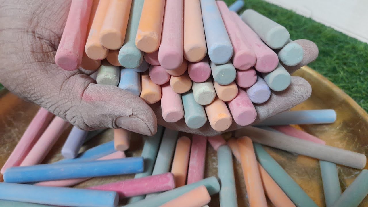 Colourful Chalks Crumbling| Dustless Bright & Smooth Chalks| Crunchy ...