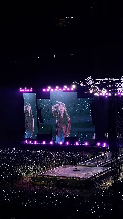 20220918 아이유(IU)콘서트 앵앵콜 - YouTube