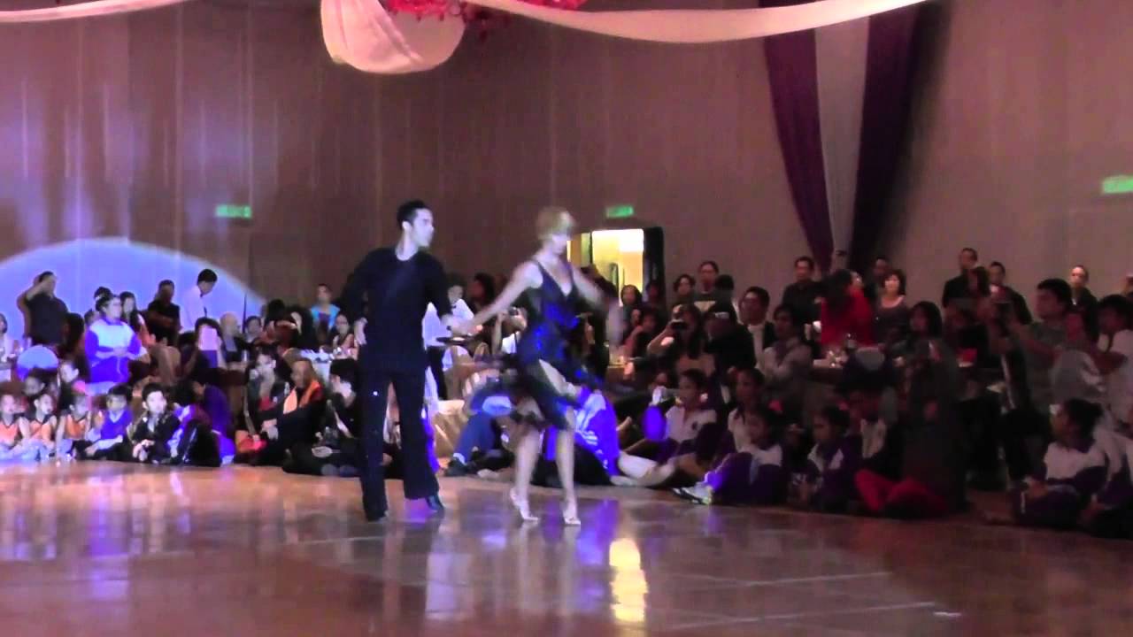 Rachid Malki and Anna Suprun - Samba Showdance @ 13th Sabah Open Dancesport Championship 2013 ...