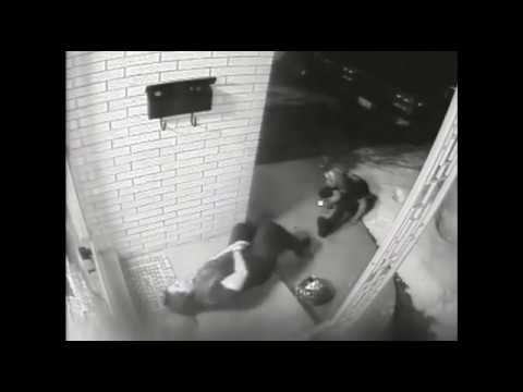 Drunk Twerking! Plop into snow