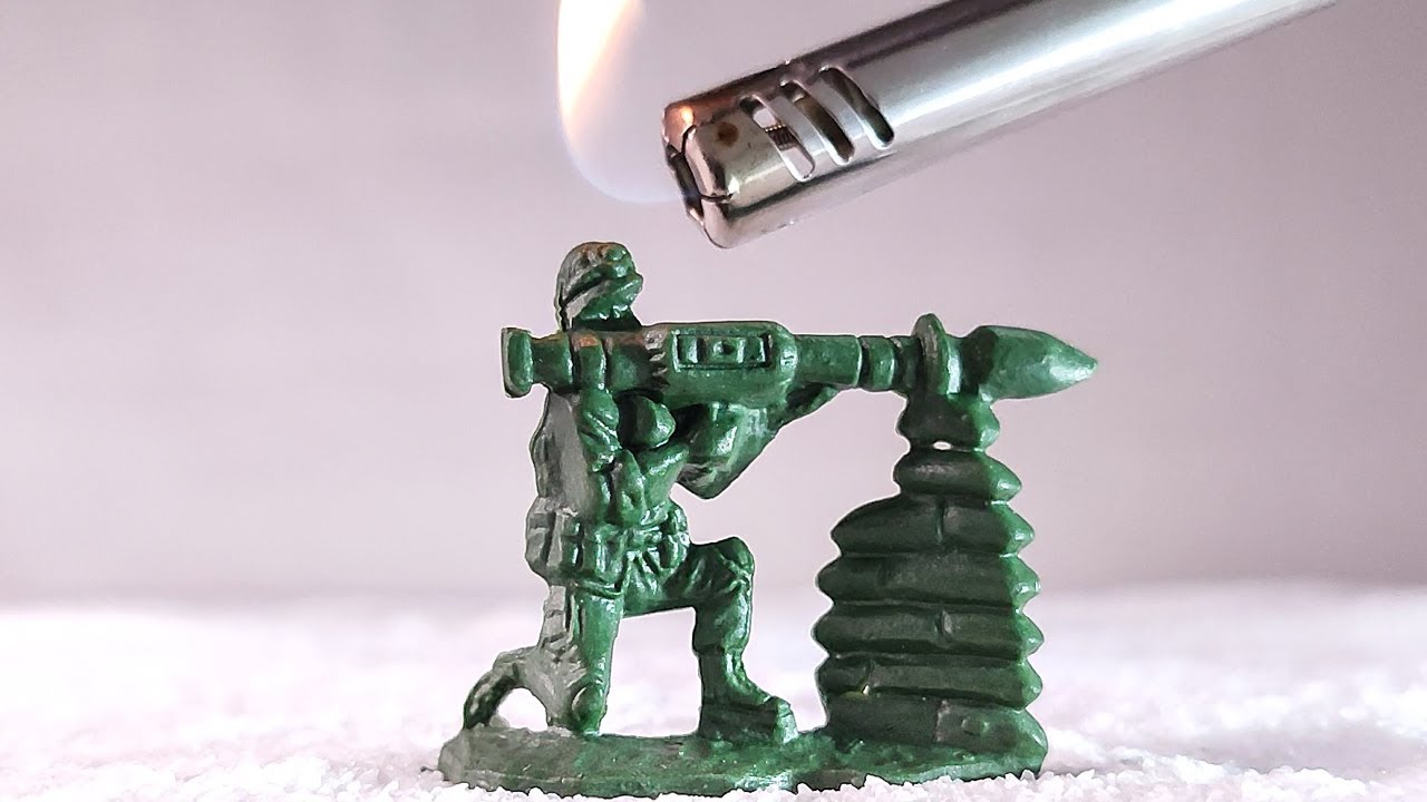 Melting Army Man | Plastic Army Man Melting | Toy Soldier On Fire ...
