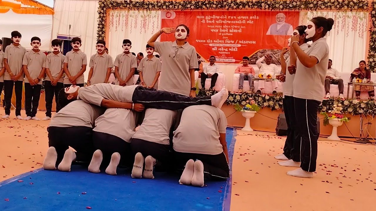BEST MIME EVER group|| N. M High school limbdi - YouTube