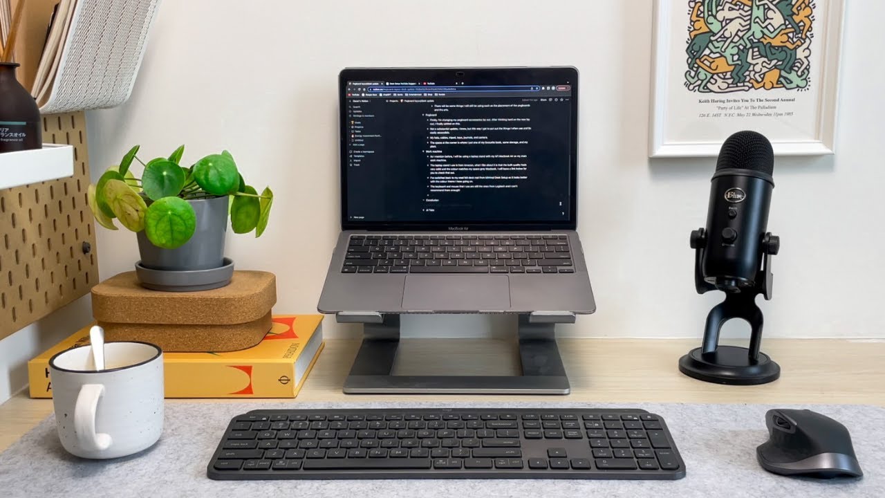 My Desk Setup (Mini) Makeover | A laptop only work station - YouTube