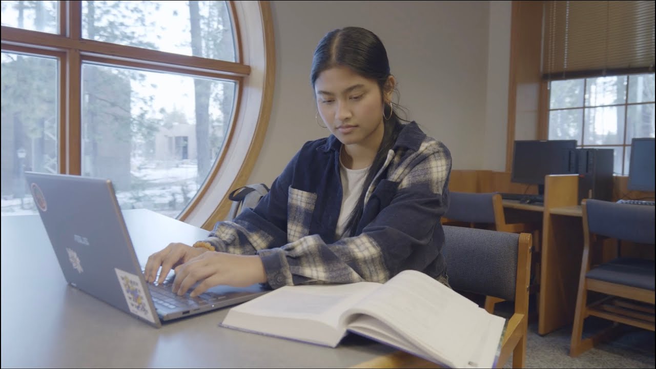 FAFSA Opens Doors: Emma John's Story - YouTube