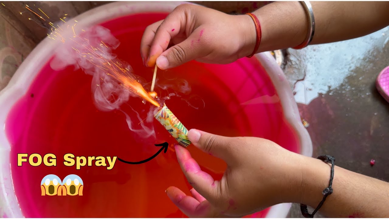 Holi Fog Spray in Water 😮| CRAZY Prayogshala - YouTube