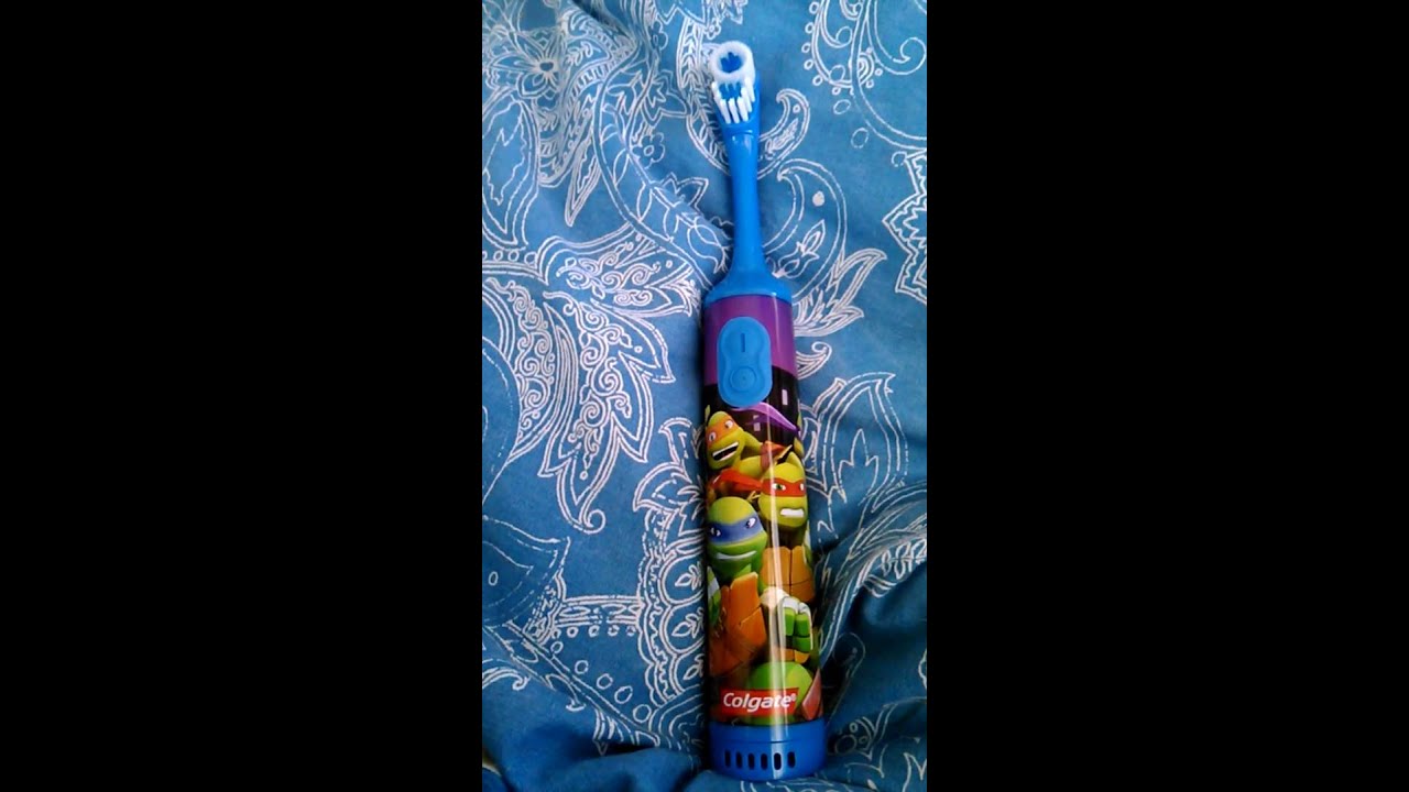 COLGATE NINJA TURTLES TALKING TOOTHBRUSH - YouTube