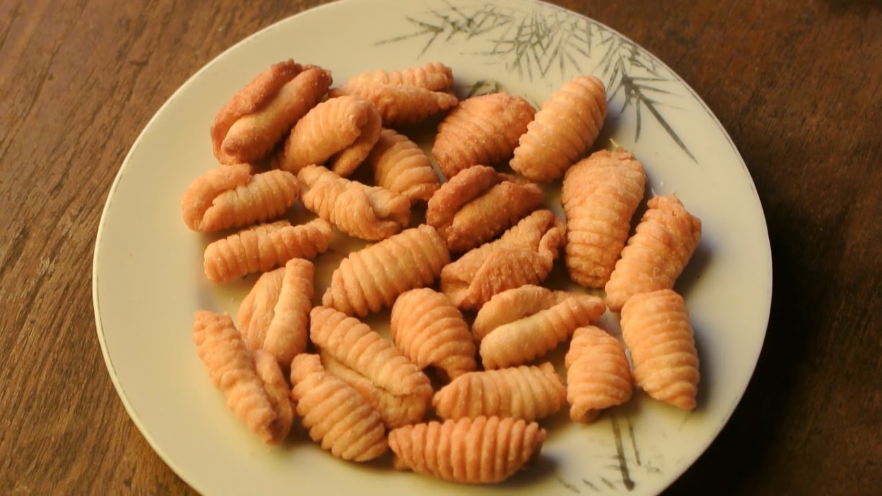 Crunchy KULKULS Goan Christmas Sweet Sugar Curls Recipe YouTube crunchy-kulkuls-goan-christmas-sweet-sugar-curls-recipe-youtube