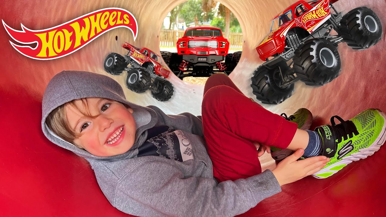 MONSTER TRUCK DOING LOOPS IN A TUNNEL! - YouTube