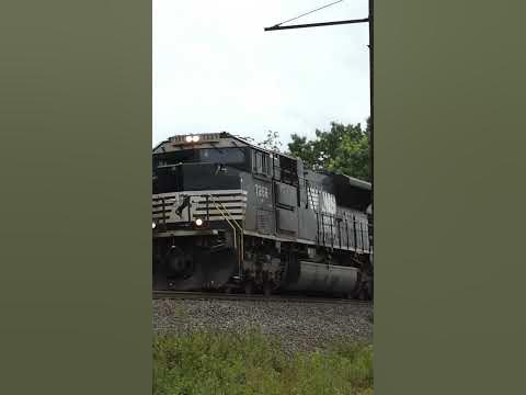 NS 24Z With double NS SD70ACUs - YouTube