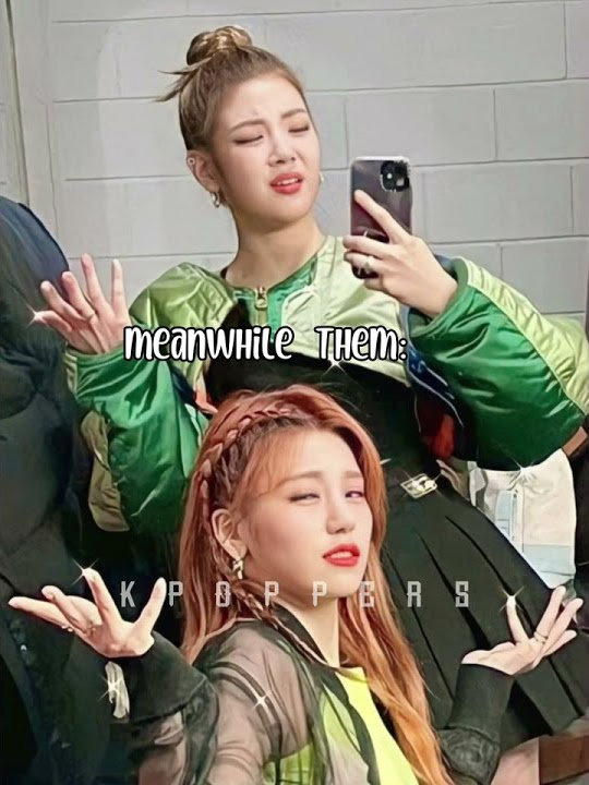 other idols vs itzy doing this tiktok 😂 it's always them being unique#itzy #yeji #lia #yejisu ...