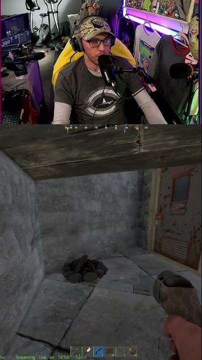 I Just wanted my Pants Back! #nowaygaming410 #rust - YouTube