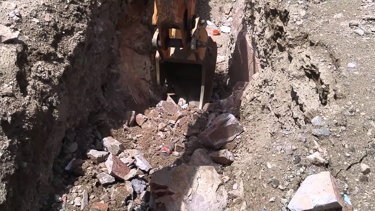 Excavación en Roca - RipRock - YouTube