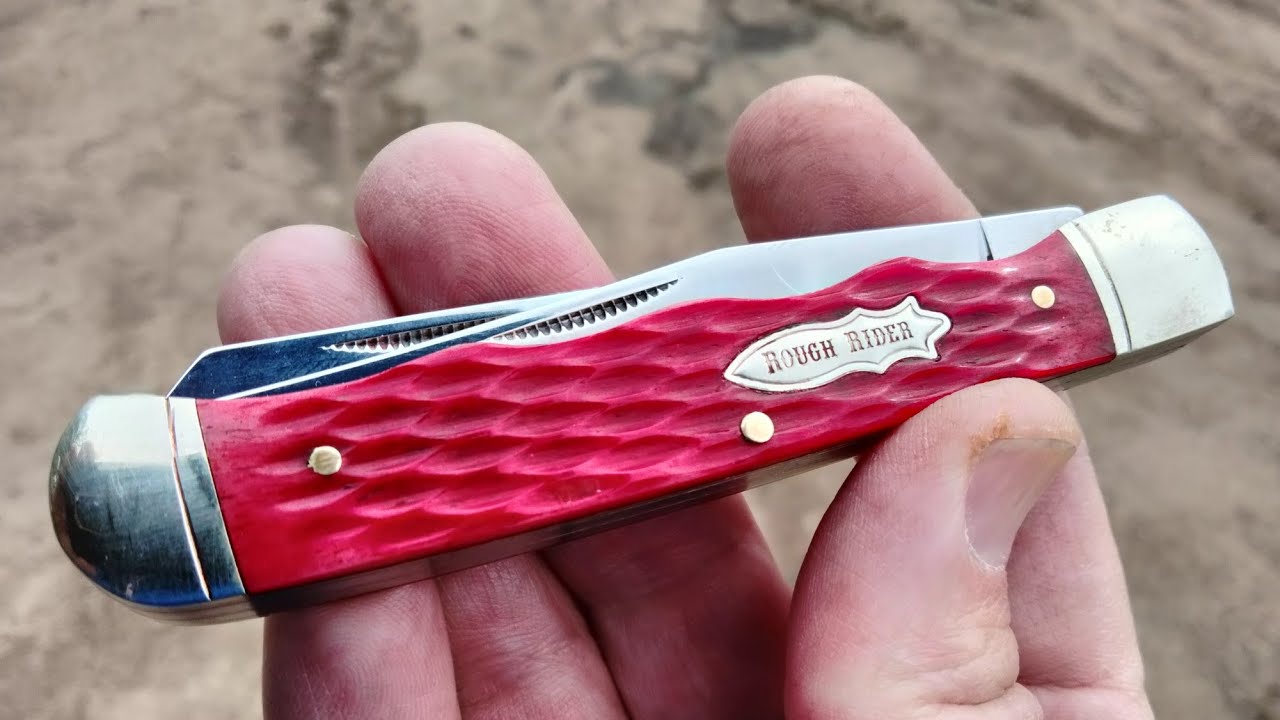 CLASSIC RED JIGGED BONE TRAPPER WITH A FEW BUMPS ~ Rough Rider RR676 ...