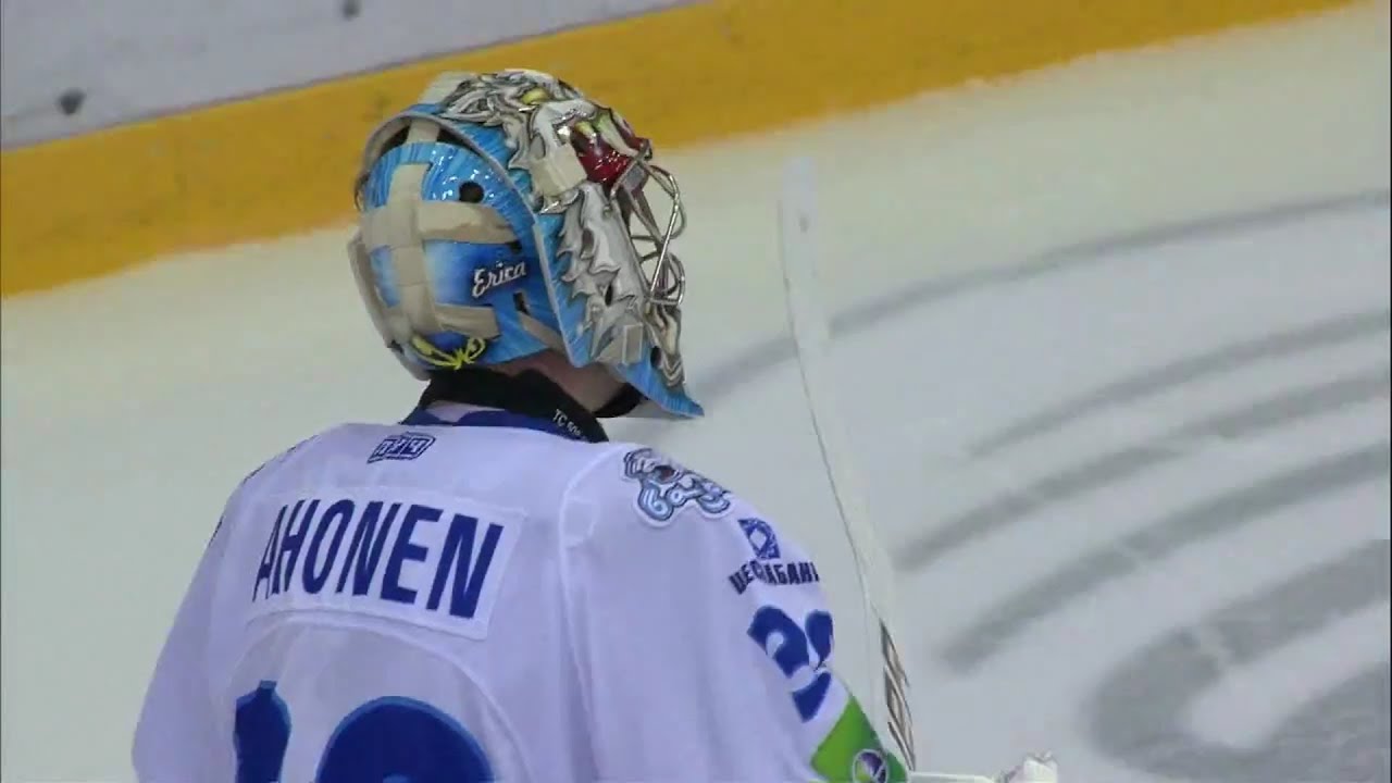 KHL's Ari Ahonen makes unbelievable save. - YouTube