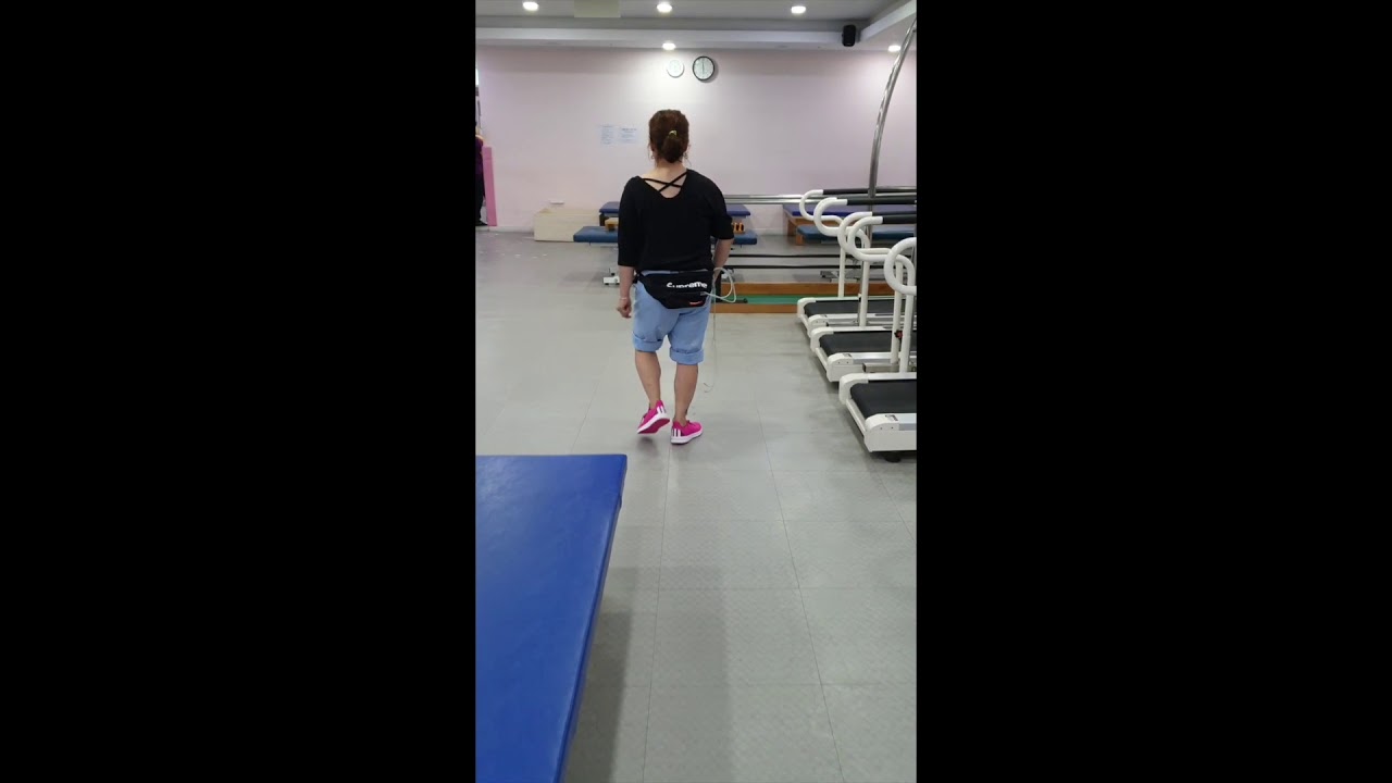 PNF 전문치료사의 fes를 이용한 보행 훈련 - functional gait training - YouTube