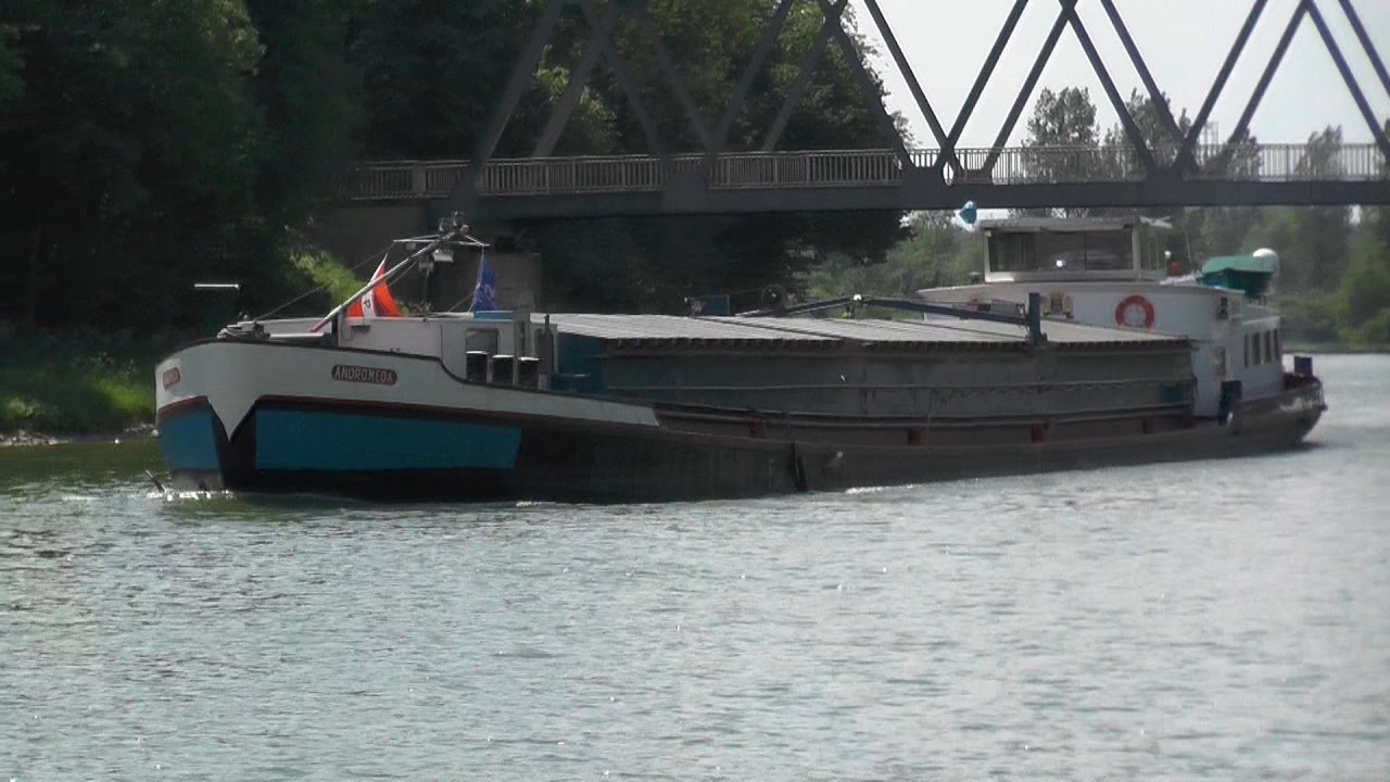 MS Andromeda 02205110 - YouTube